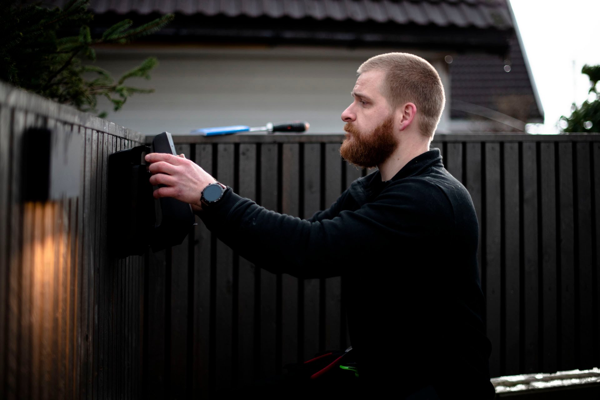 Voor installateurs – gidsen voor laadpalen | Easee